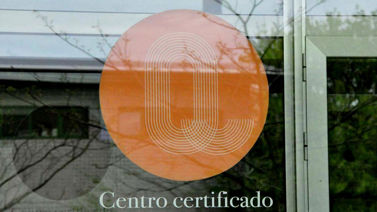 La Escuela obtiene la certificación FIDES-AUDIT, siendo pionera en la ...